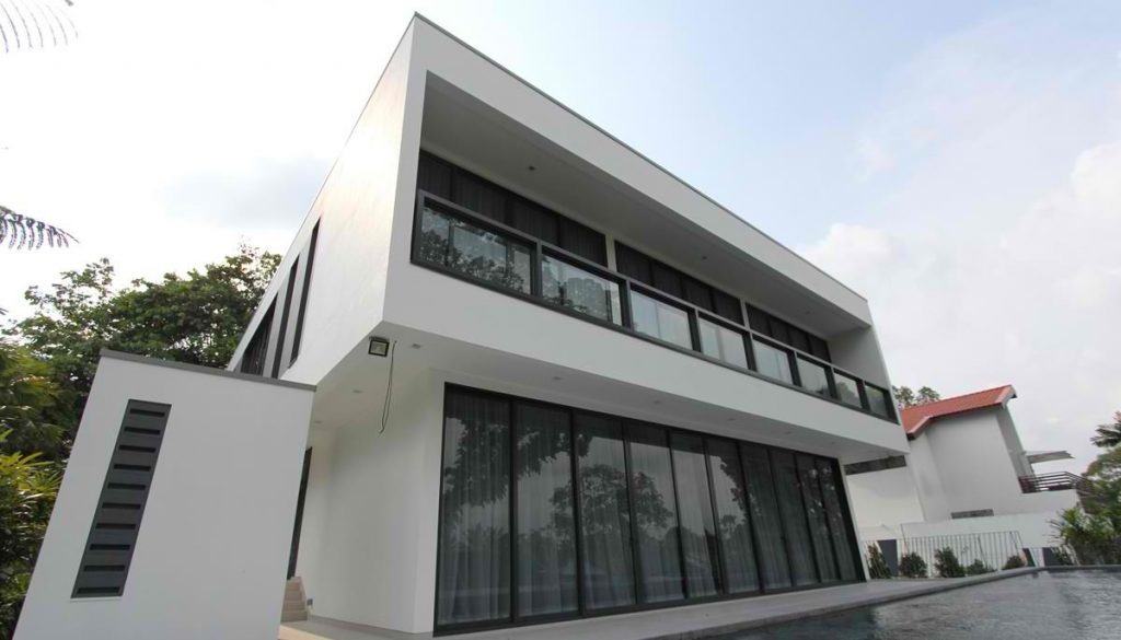 About Us – MULTICON